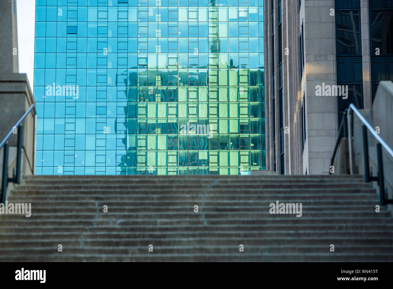 Steps to office building Stock Photo - Alamy