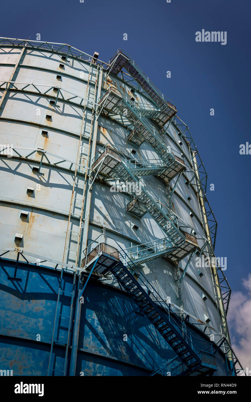 Gasometer structure hi-res stock photography and images - Alamy