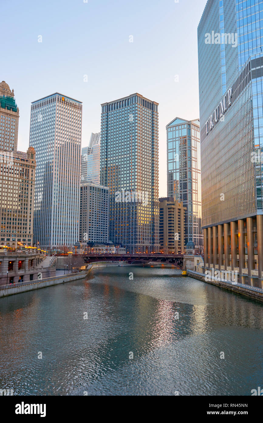 CHICAGO, IL - CIRCA MARCH, 2016: Chicago River at twilight. The Chicago ...