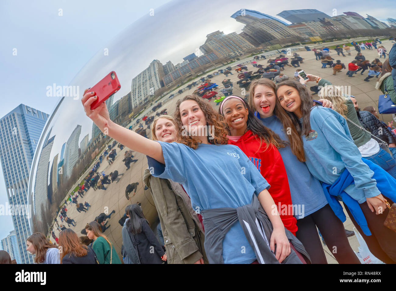 CHICAGO, IL - CIRCA MARCH, 2016: women taking a selfie near Cloud Gate ...
