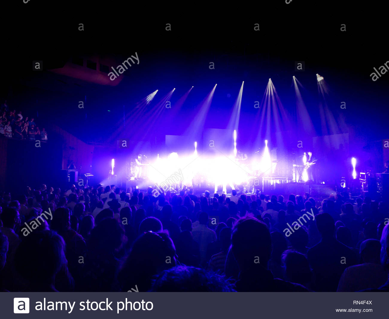 Stage Music Audience Clap High Resolution Stock Photography and Images ...