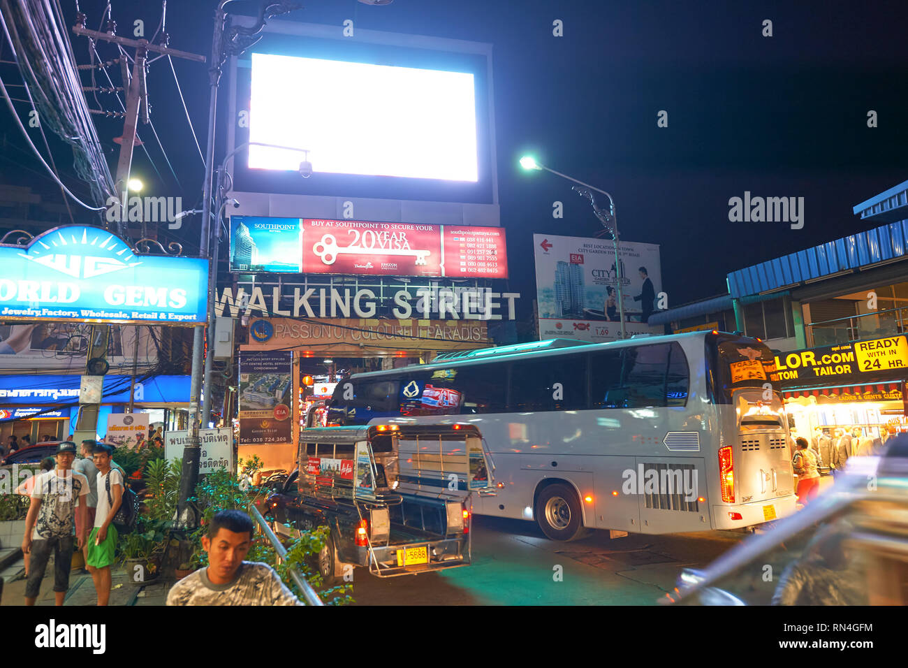 Pattaya road sign hi-res stock photography and images - Alamy