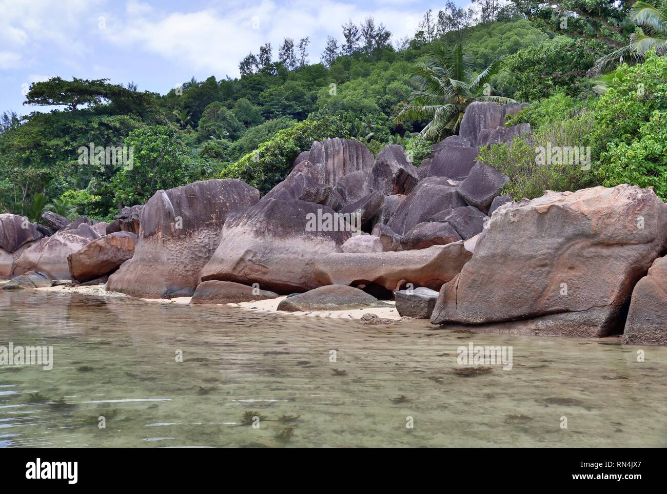 Beautiful rocks at the beaches of the tropical paradise island ...