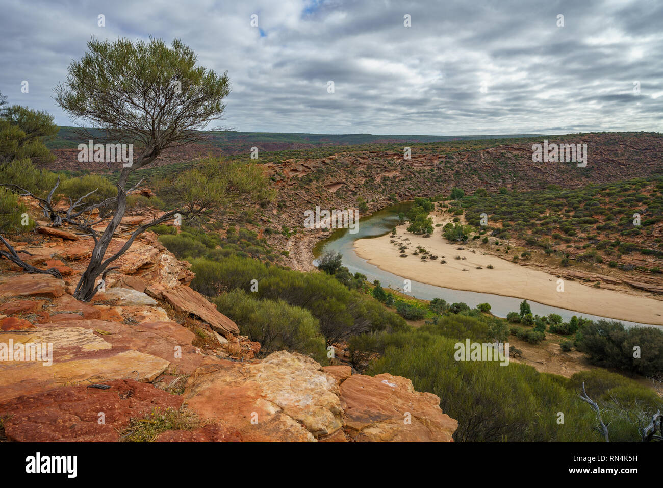 Hiking the canyon. natures window loop trail, kalbarri national park ...