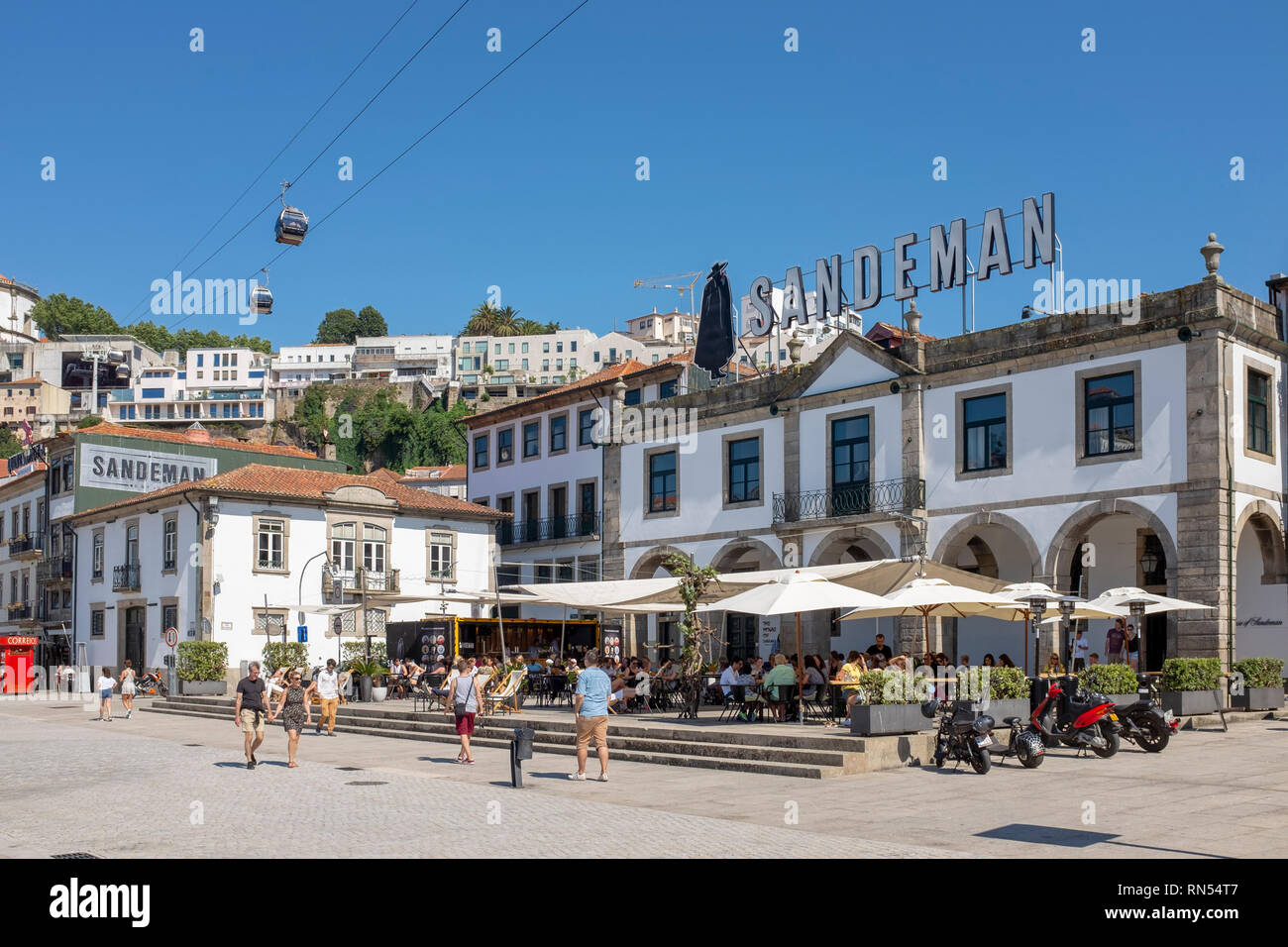 Sandeman porto hi-res stock photography and images - Alamy
