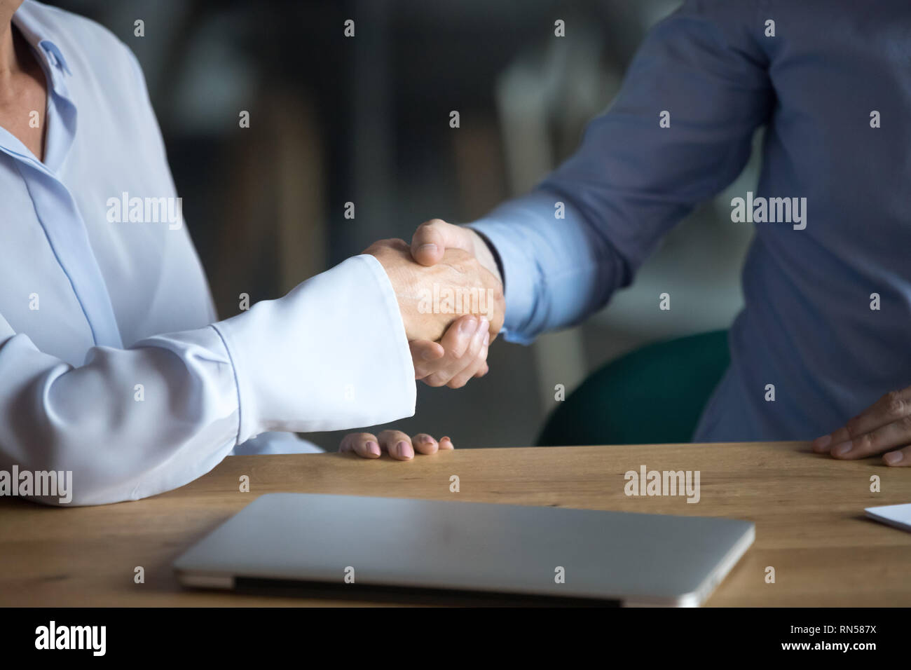 Two people greeting other business hi-res stock photography and images ...