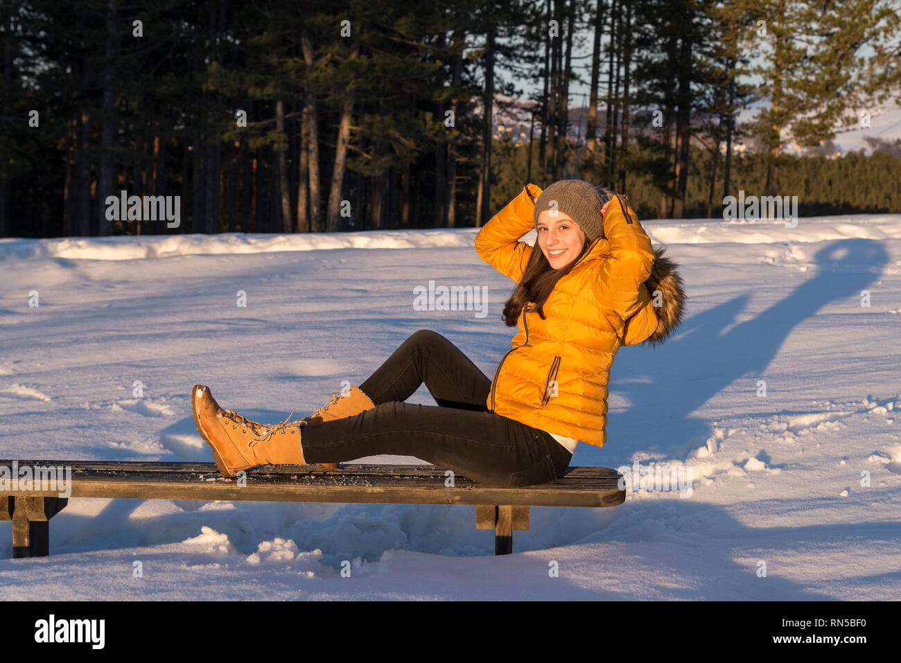 Snow modeling girl hi-res stock photography and images - Alamy
