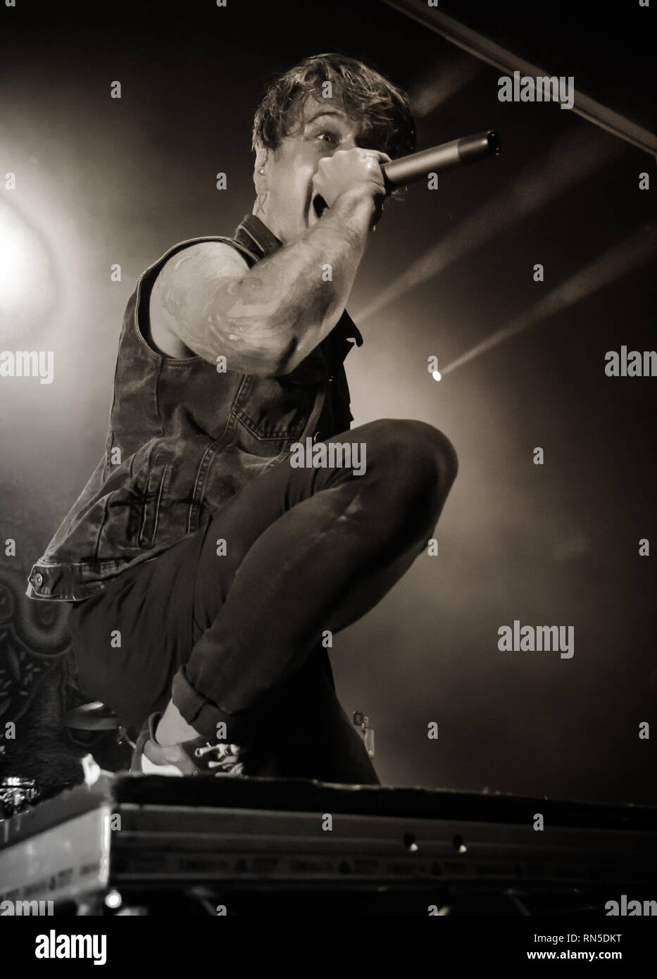 Bury tomorrow singer hi-res stock photography and images - Alamy