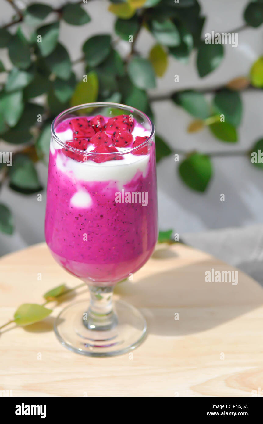 smoothie ,blended dragon fruit or dragon fruit yogurt Stock Photo - Alamy