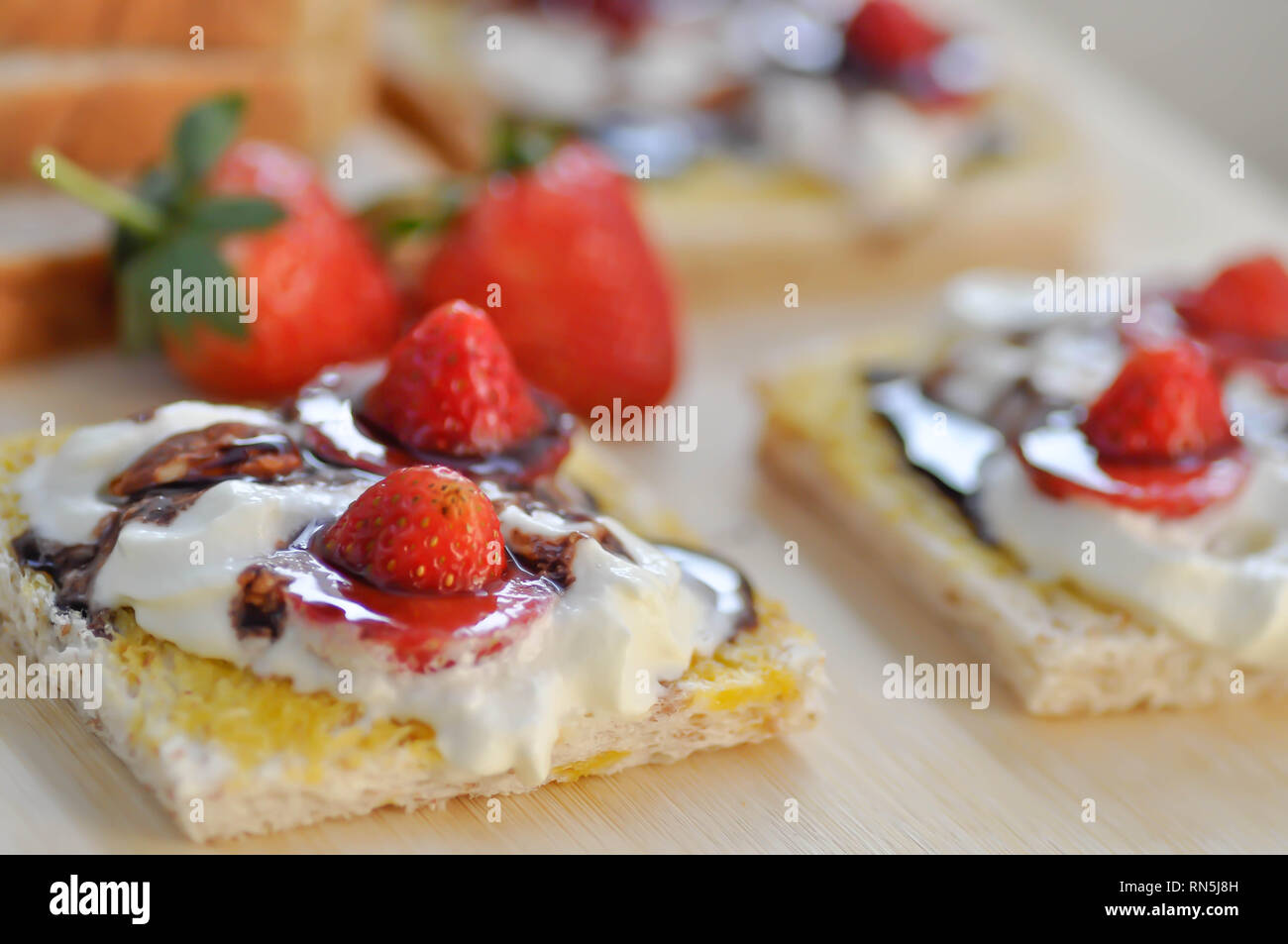 Whole wheat bread with almond butter hi-res stock photography and ...