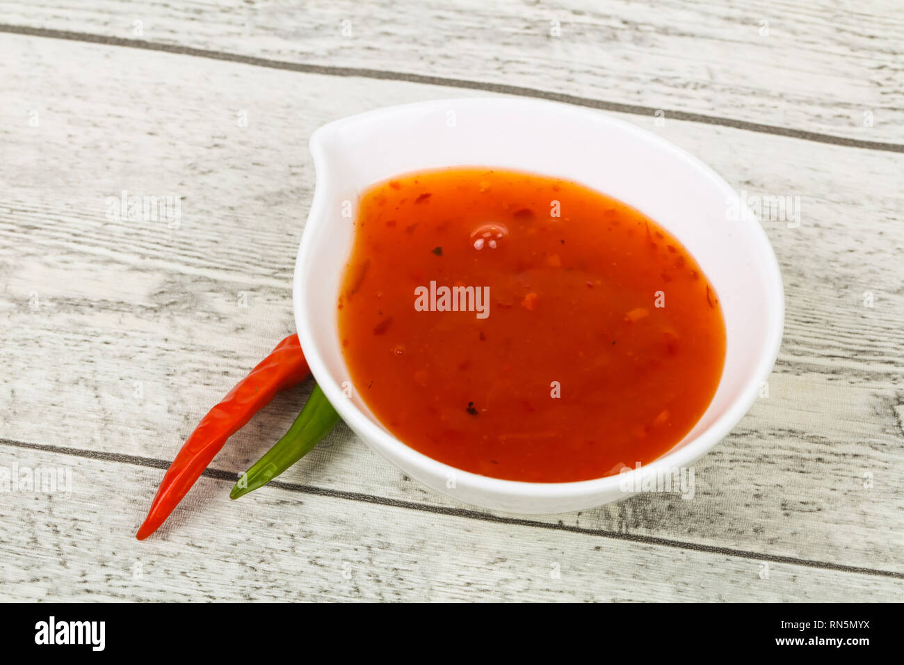 Sweet and spicy chilli sauce in the bowl Stock Photo - Alamy