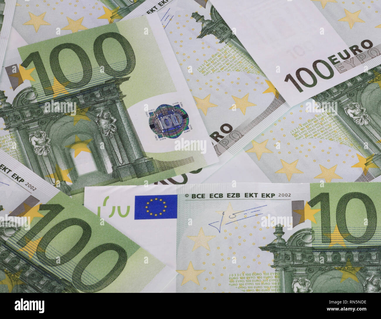 europe euros banknote of hundreds Stock Photo - Alamy