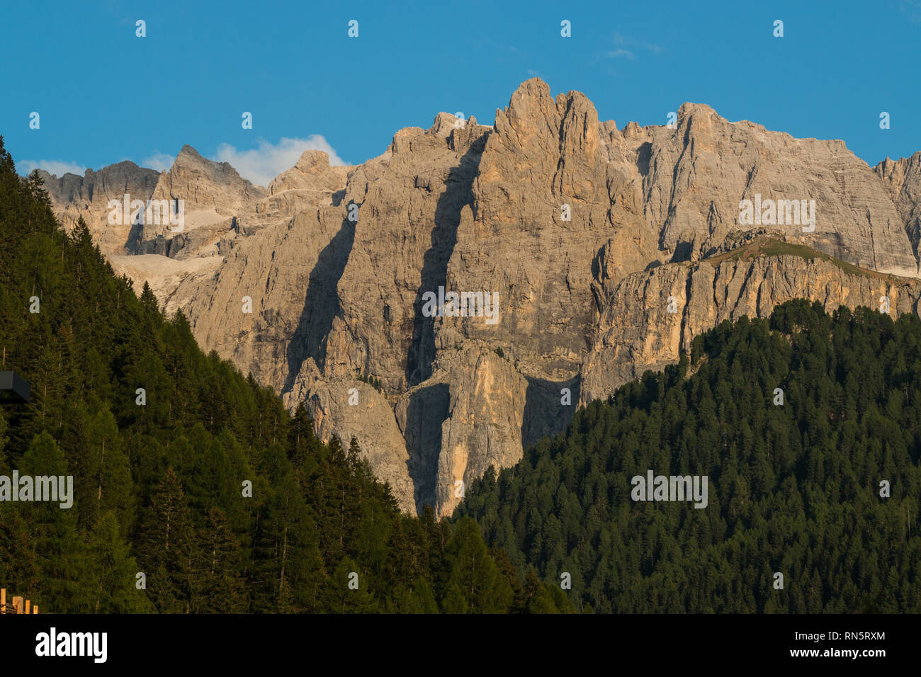 Enrosadira dolomites hi-res stock photography and images - Alamy