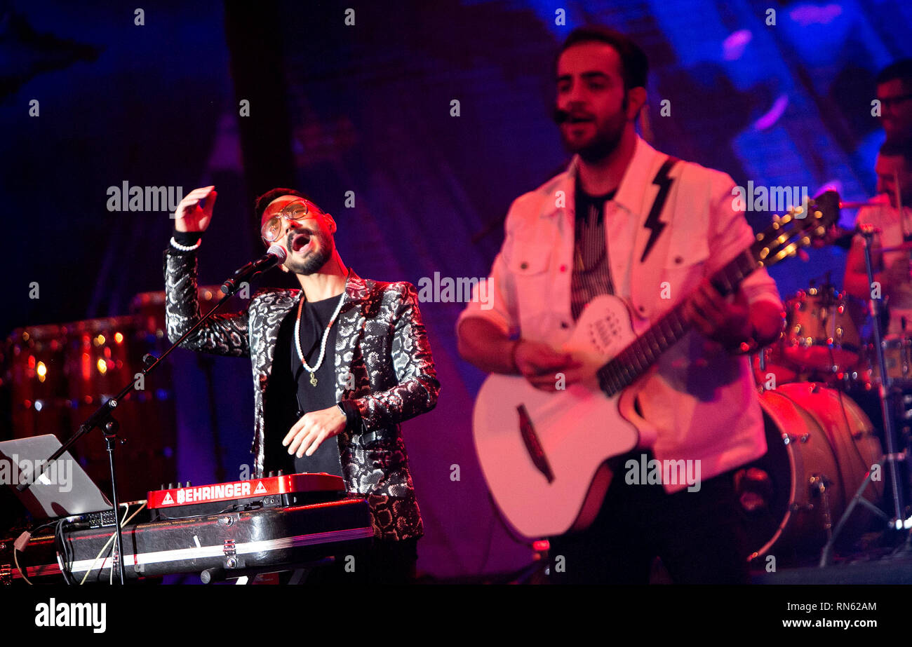 Iranian musicians hi-res stock photography and images - Alamy