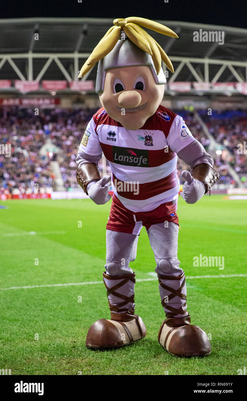 Wigan warriors mascot hi-res stock photography and images - Alamy
