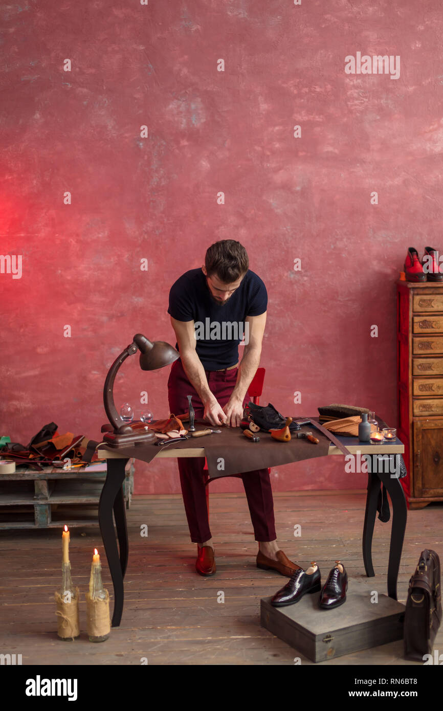 Cordwainer equipment hi-res stock photography and images - Alamy