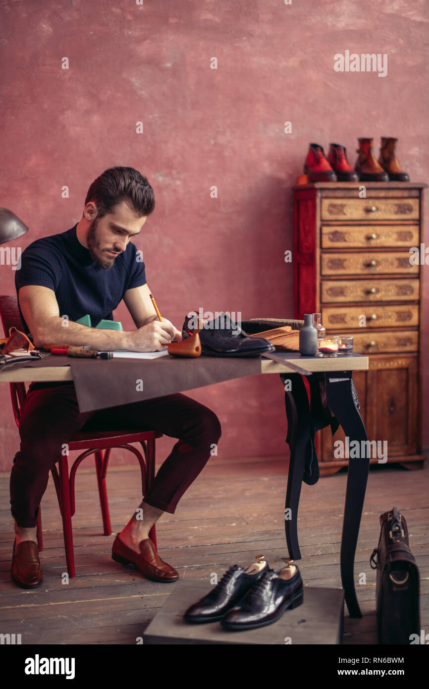 The red shoes production hi-res stock photography and images - Alamy