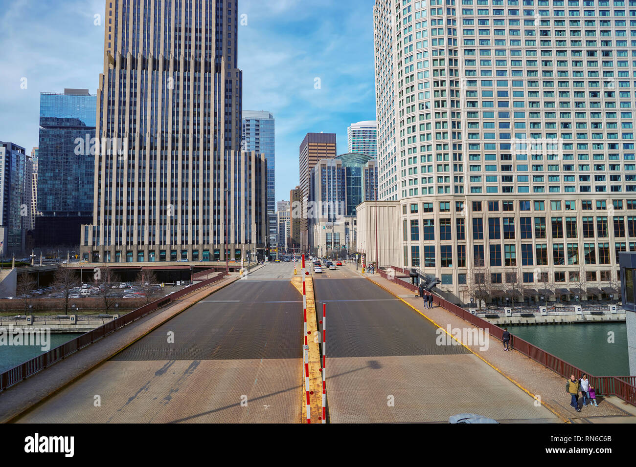 CHICAGO, IL - CIRCA MARCH, 2016: Chicago downtown in the daytime ...