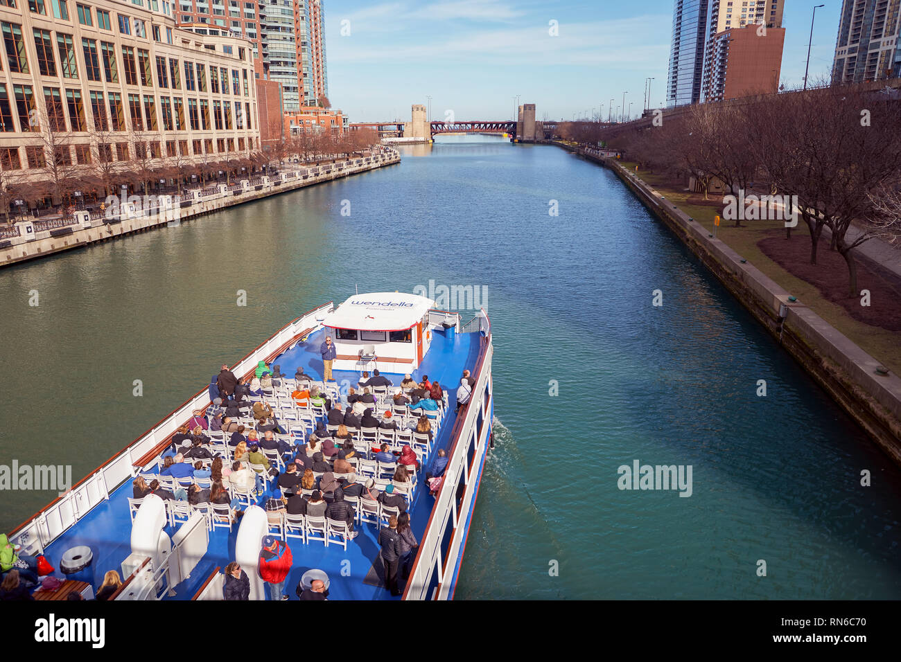 CHICAGO, IL - CIRCA MARCH, 2016: Chicago River in the daytime. The ...