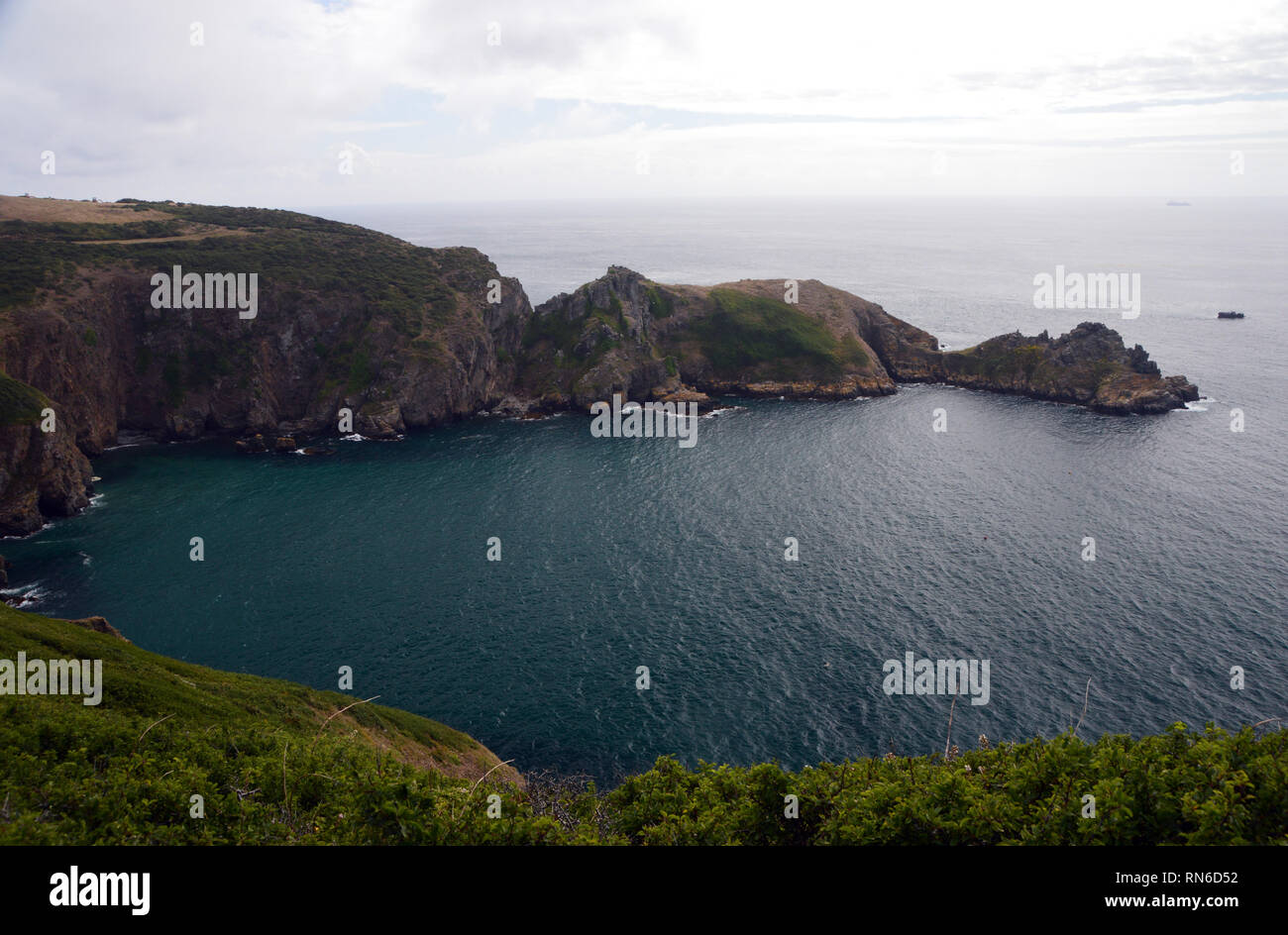 Derrible Point & Derrible Bay from the Coastal Path on Hogsback Ridge ...