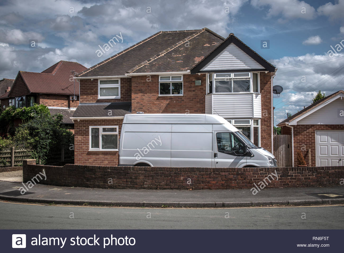 White Van Uk Parked Stock Photos & White Van Uk Parked Stock Images - Alamy