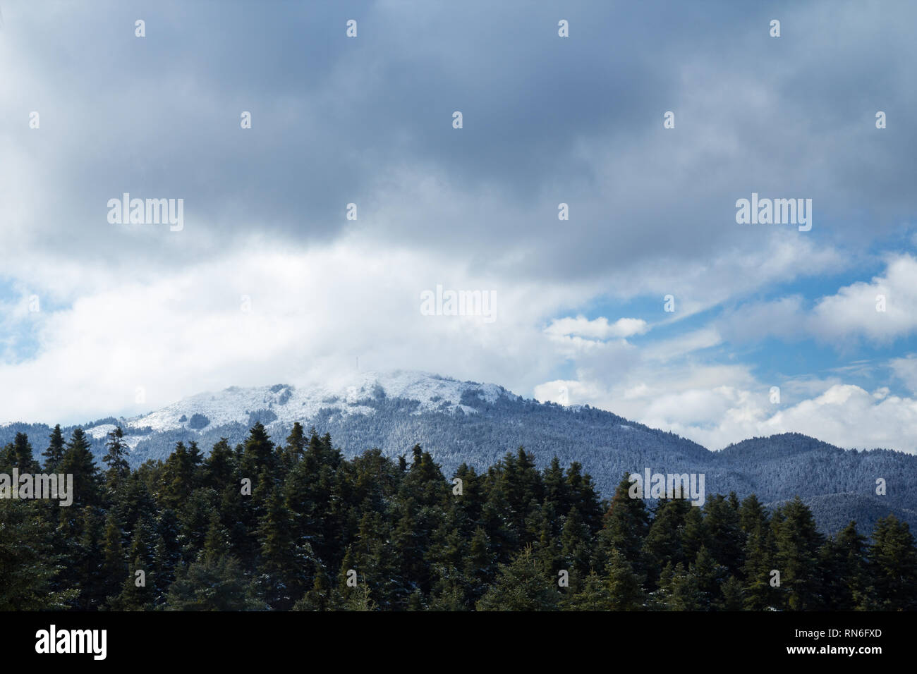 Peak travel period hi-res stock photography and images - Alamy