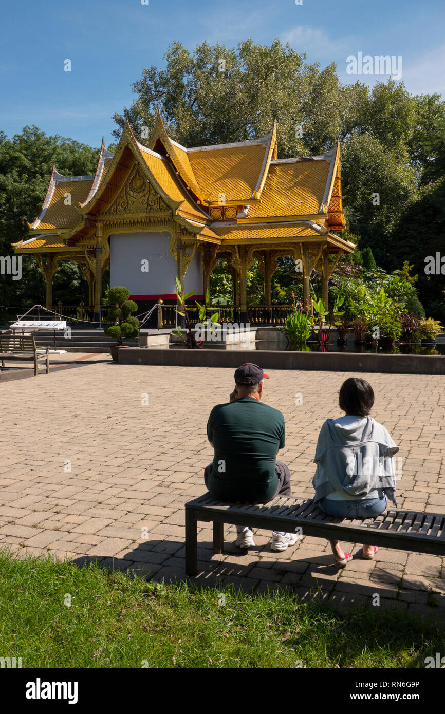 Olbrich botanical gardens hi-res stock photography and images - Alamy