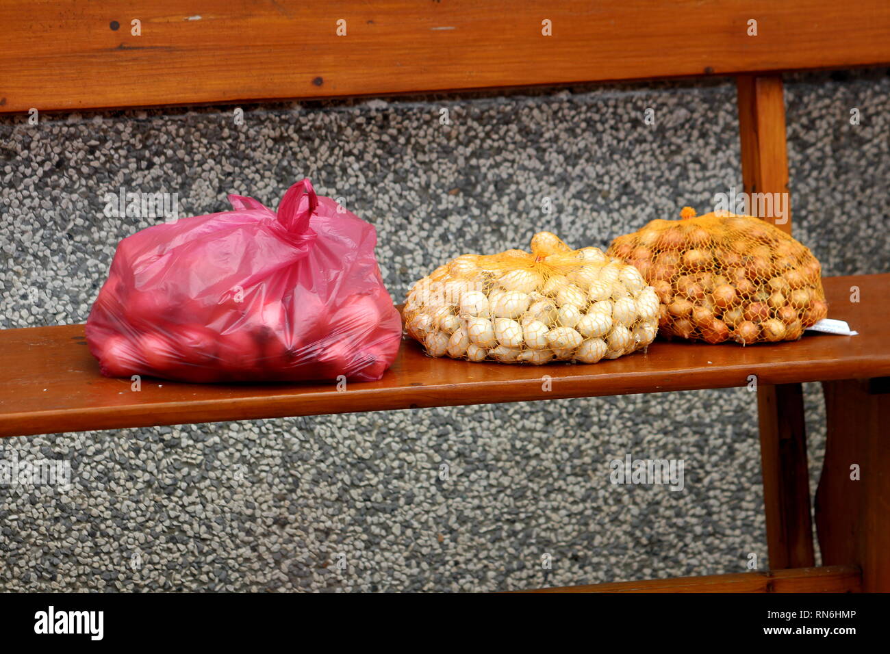 Different types of Onion or Allium cepa or Bulb onion or Common onion ...