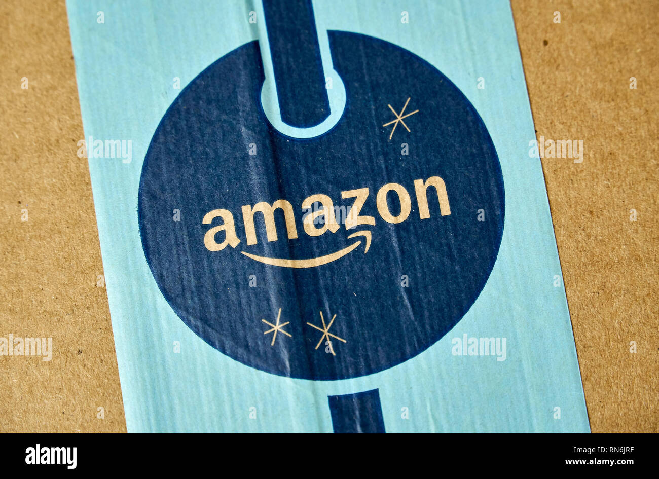 Amazon company logo smile hi-res stock photography and images - Alamy