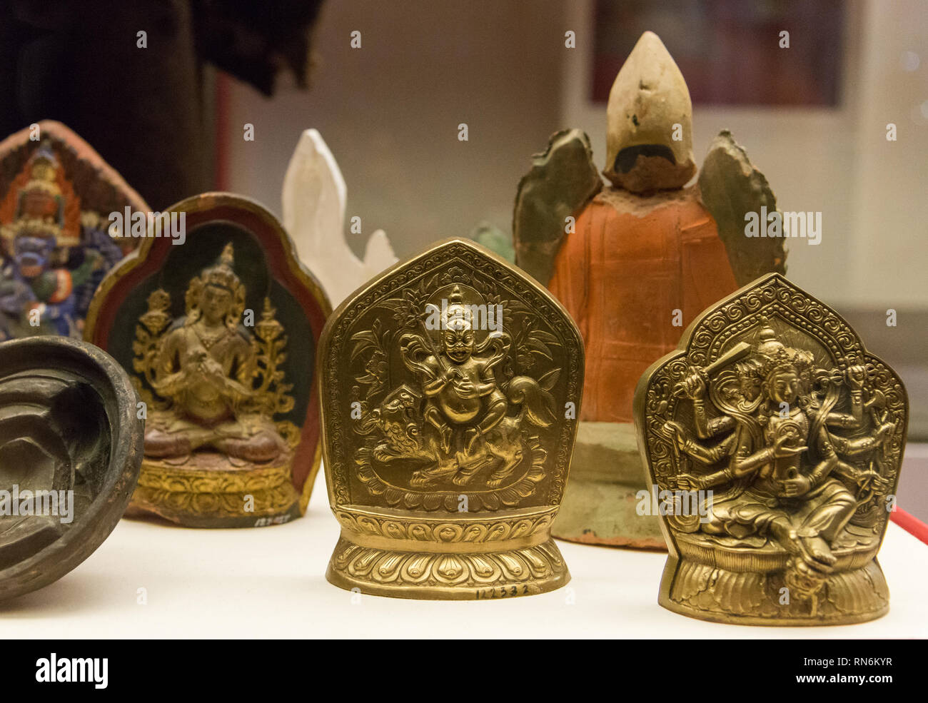 Buddhism offering hi-res stock photography and images - Alamy