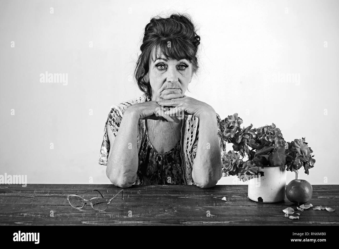 Woman with wrinkled face, makeup, beauty, skin aging Stock Photo - Alamy