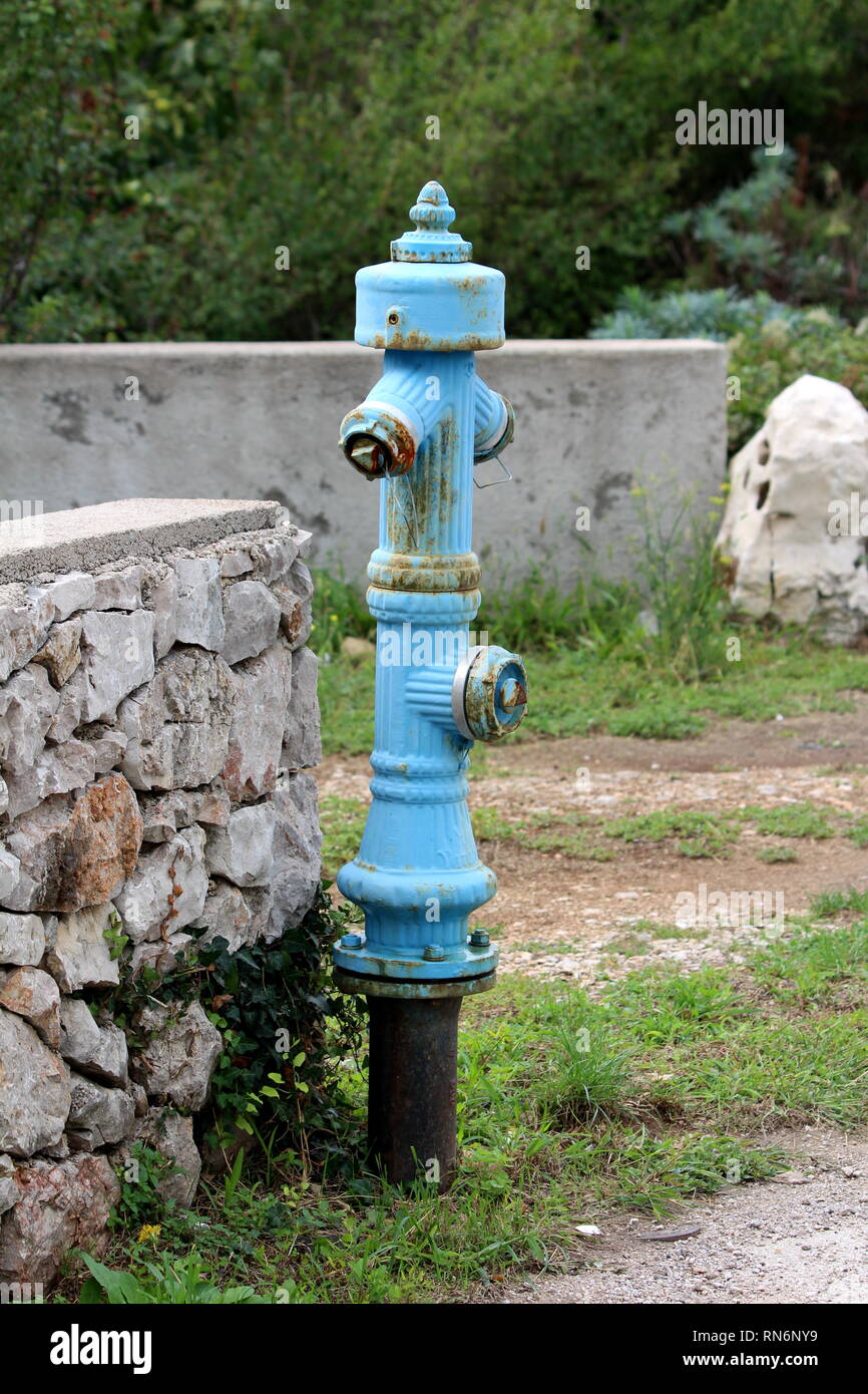 Wall mounted fire hydrant hi-res stock photography and images - Alamy