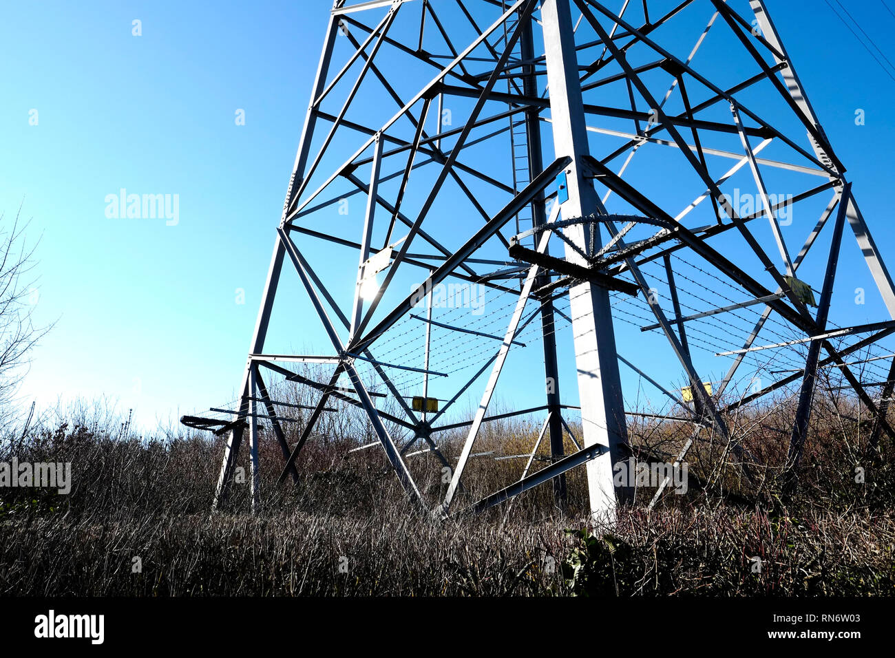 Overhead line truss hi-res stock photography and images - Alamy