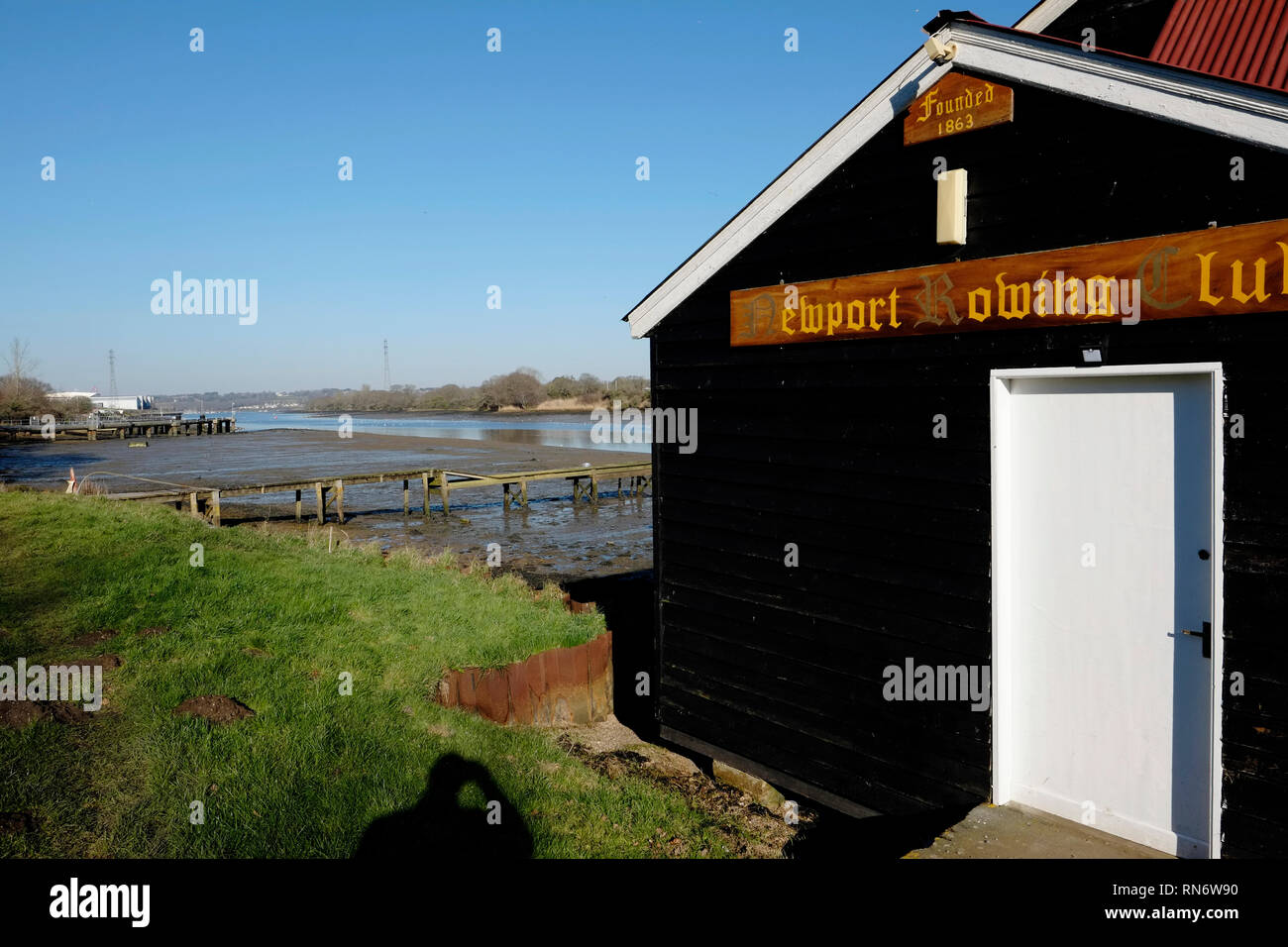 Newport Rowing Club clubhouse, River Medina, Newport, Isle of Wight ...