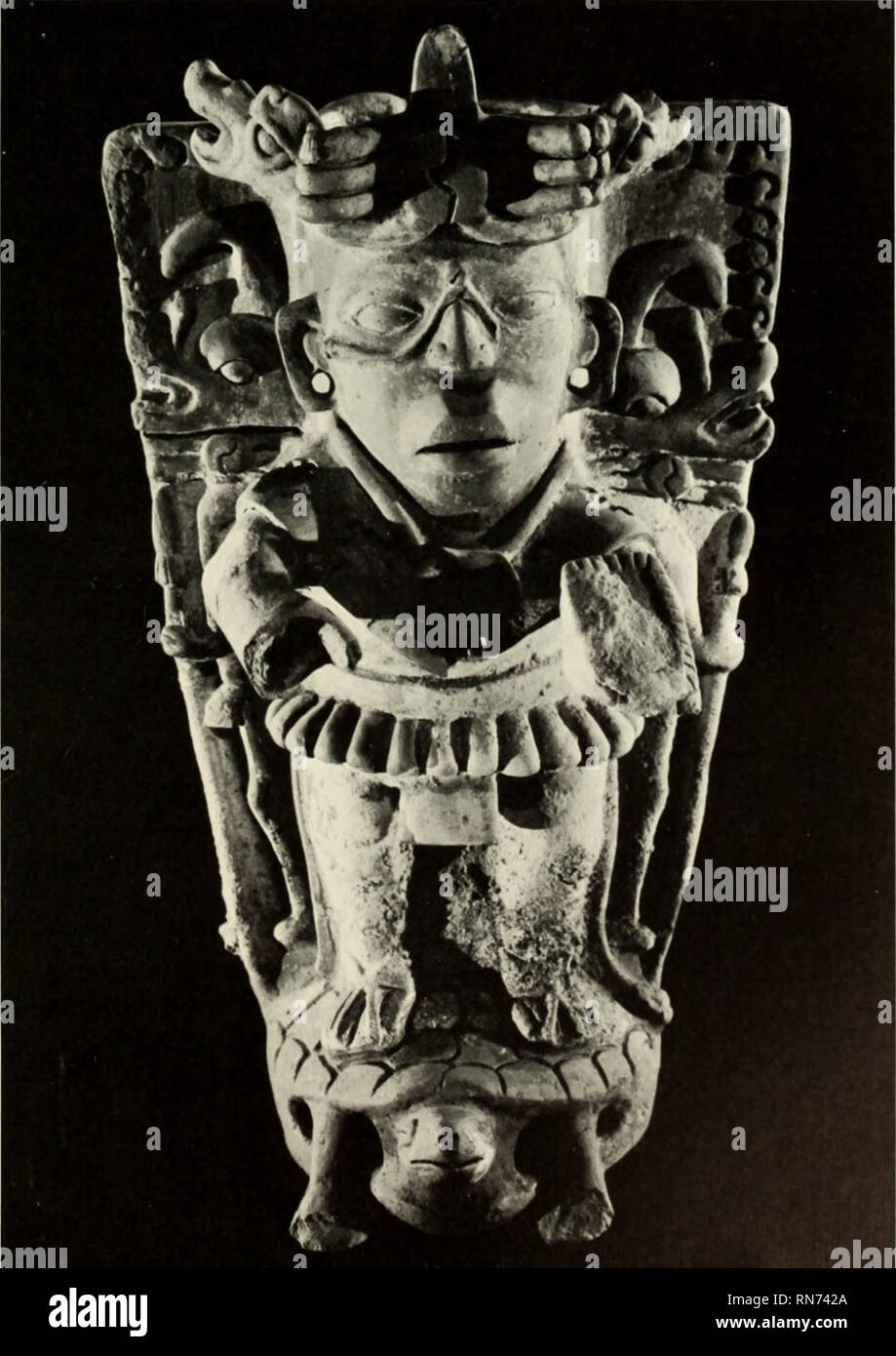 Tubular forms hi-res stock photography and images - Alamy