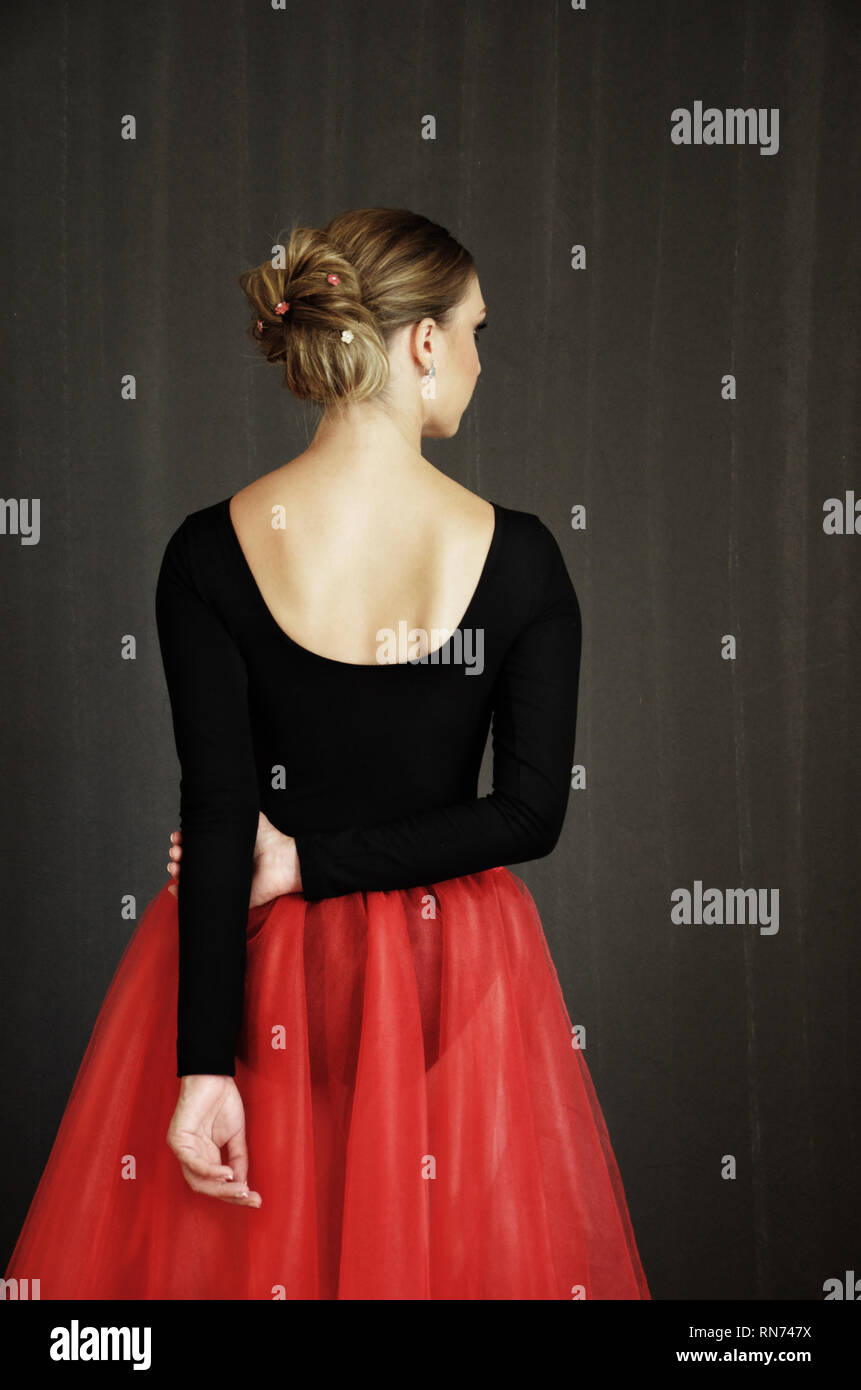 Caucasian female performer hi-res stock photography and images - Alamy