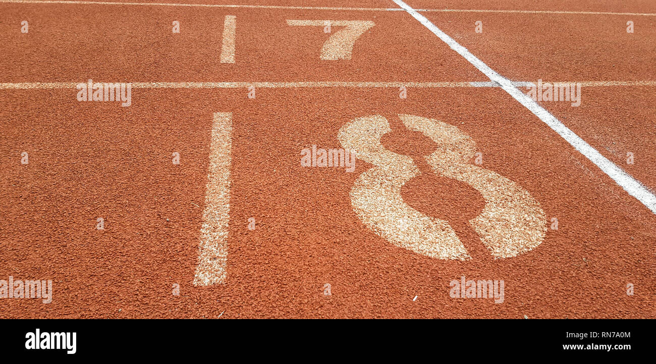 Athletics track finish line hi-res stock photography and images - Alamy