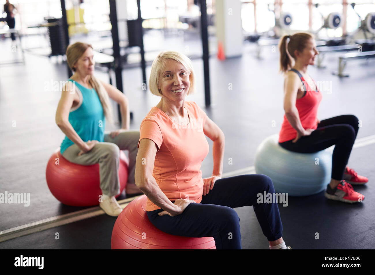Fitness woman on fitball hi-res stock photography and images - Alamy