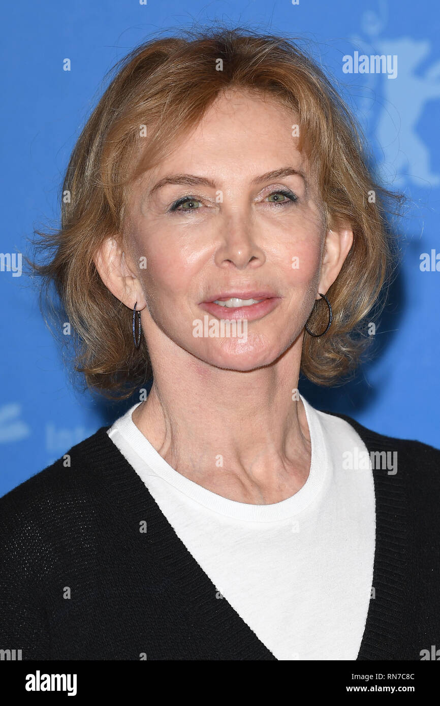 Actress trudie styler hi-res stock photography and images - Alamy