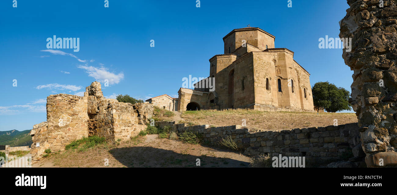 Pictures & images of Jvari Monastery, a 6th century Georgian Orthodox ...
