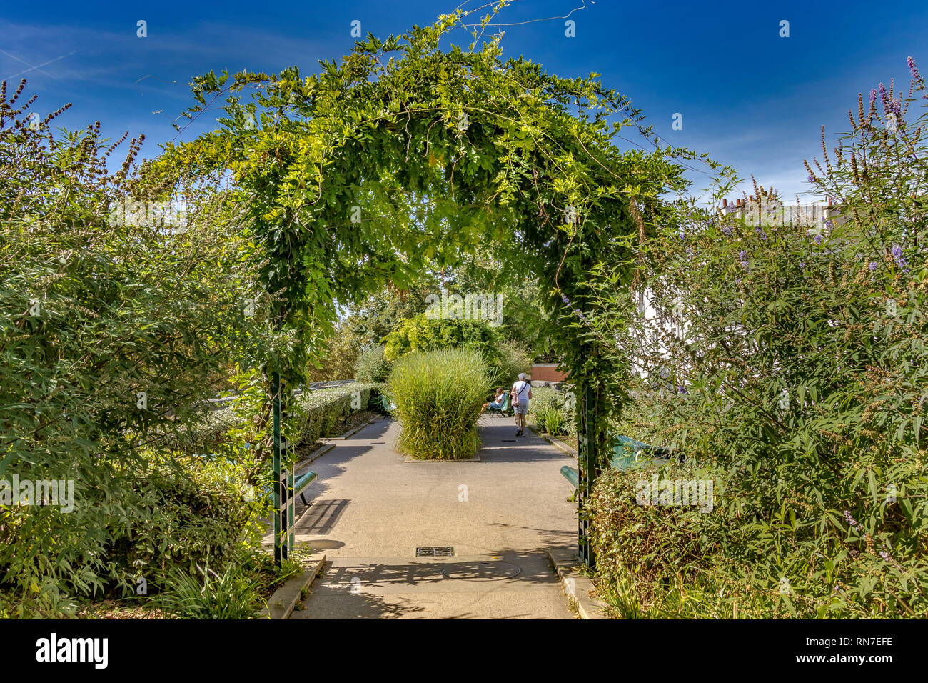 Promenade Plantée a mid-19th century viaduct converted into the world’s ...