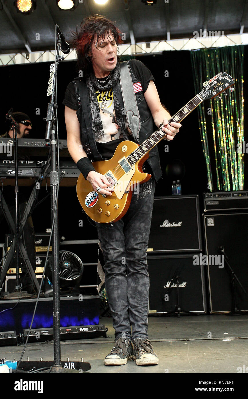 New York, USA. 21 Aug, 2015. Keri Kelli of the rock group Night Ranger ...