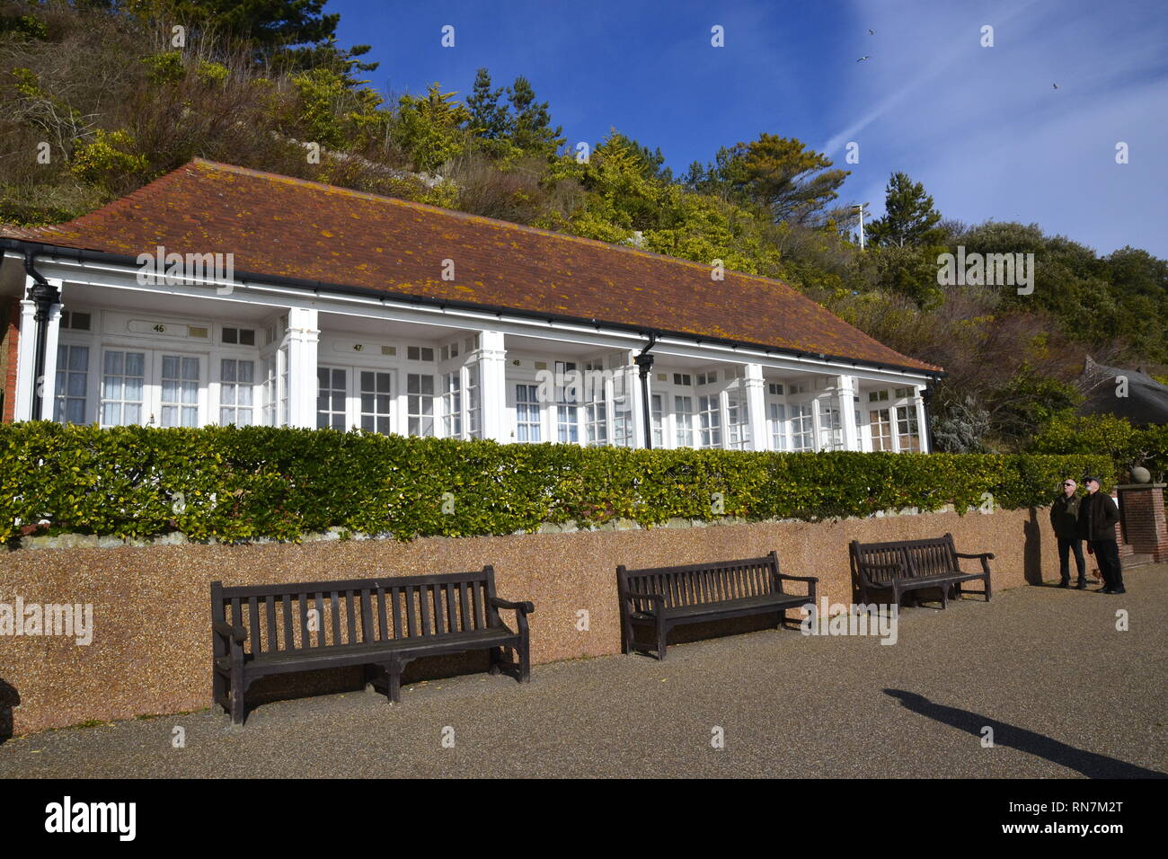 Row of beach chalets hi-res stock photography and images - Alamy