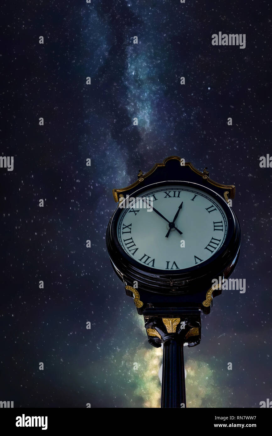 Blue clock hi-res stock photography and images - Alamy