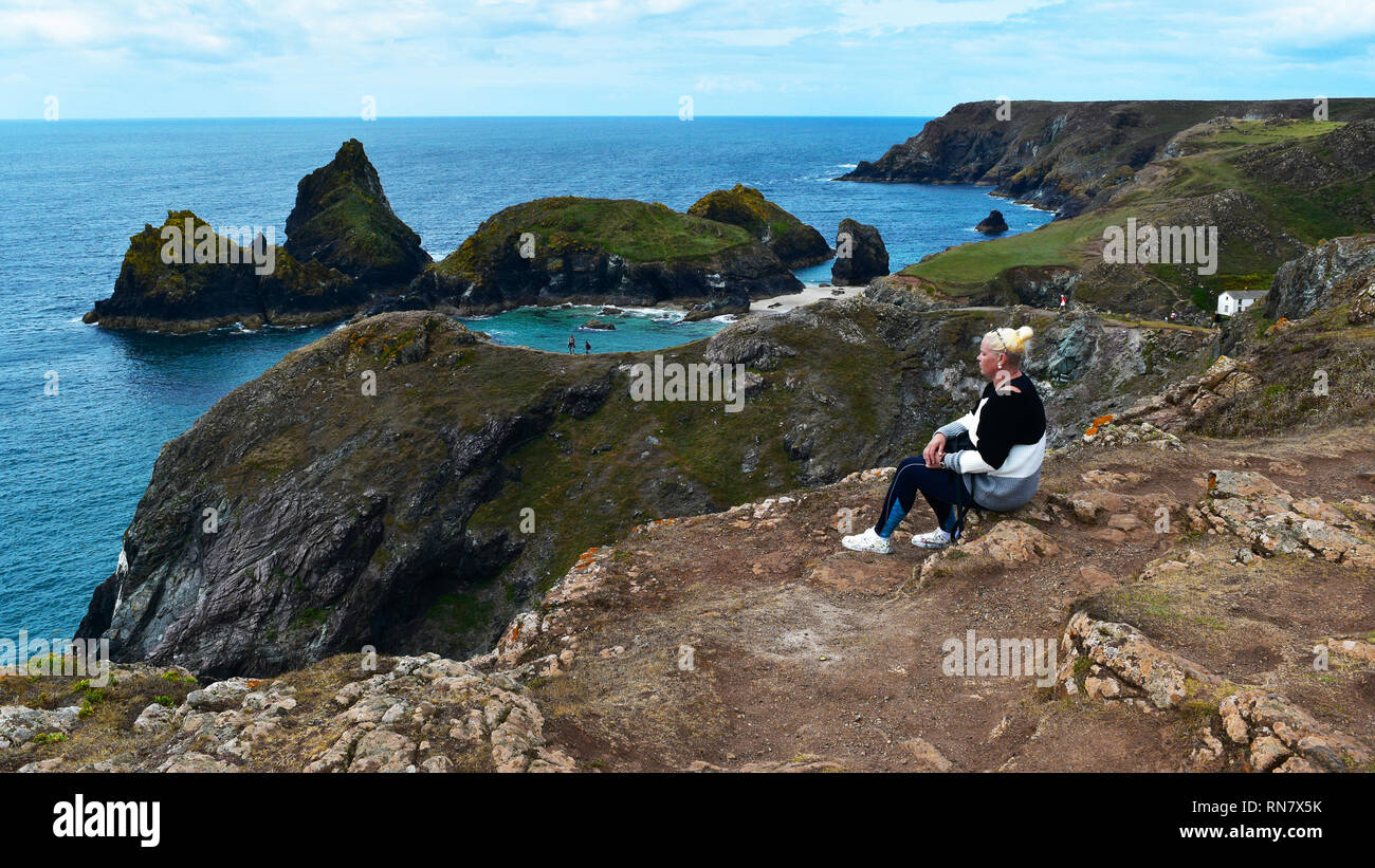 Kynance cove cafe hi-res stock photography and images - Alamy