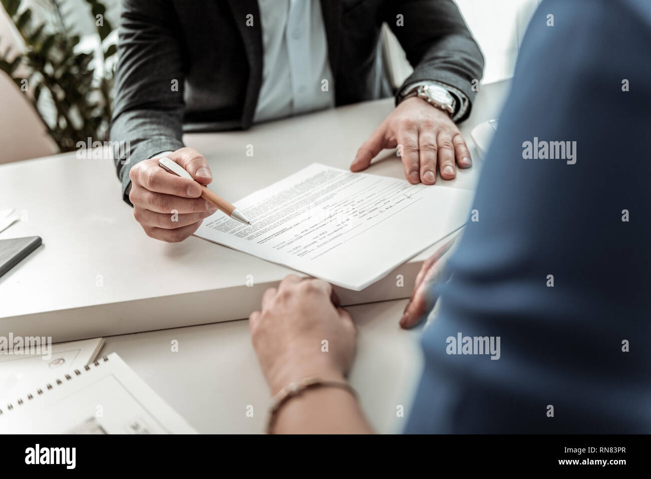 Work place negotiation hi-res stock photography and images - Alamy