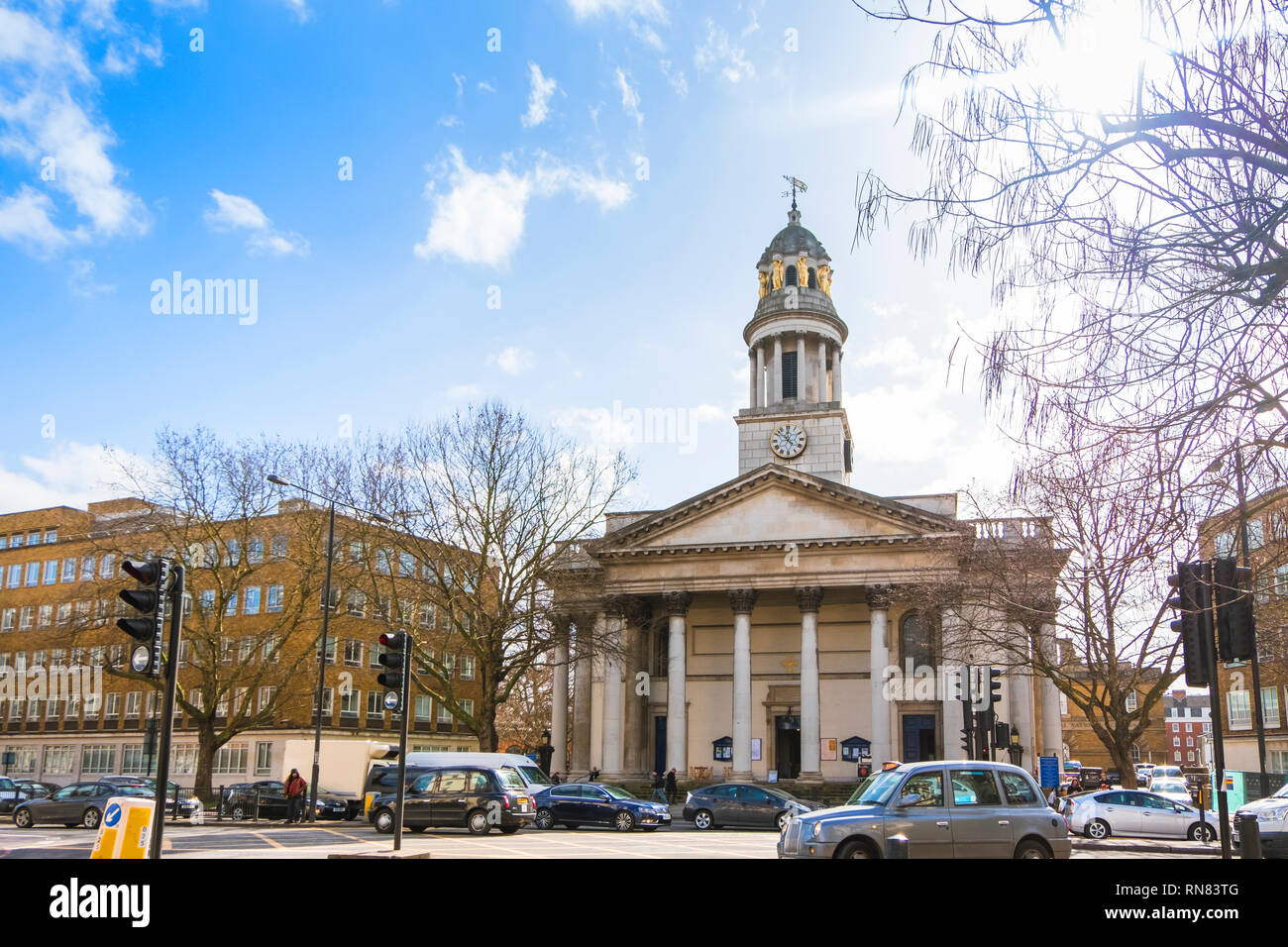 St marylebone old church london hi-res stock photography and images - Alamy