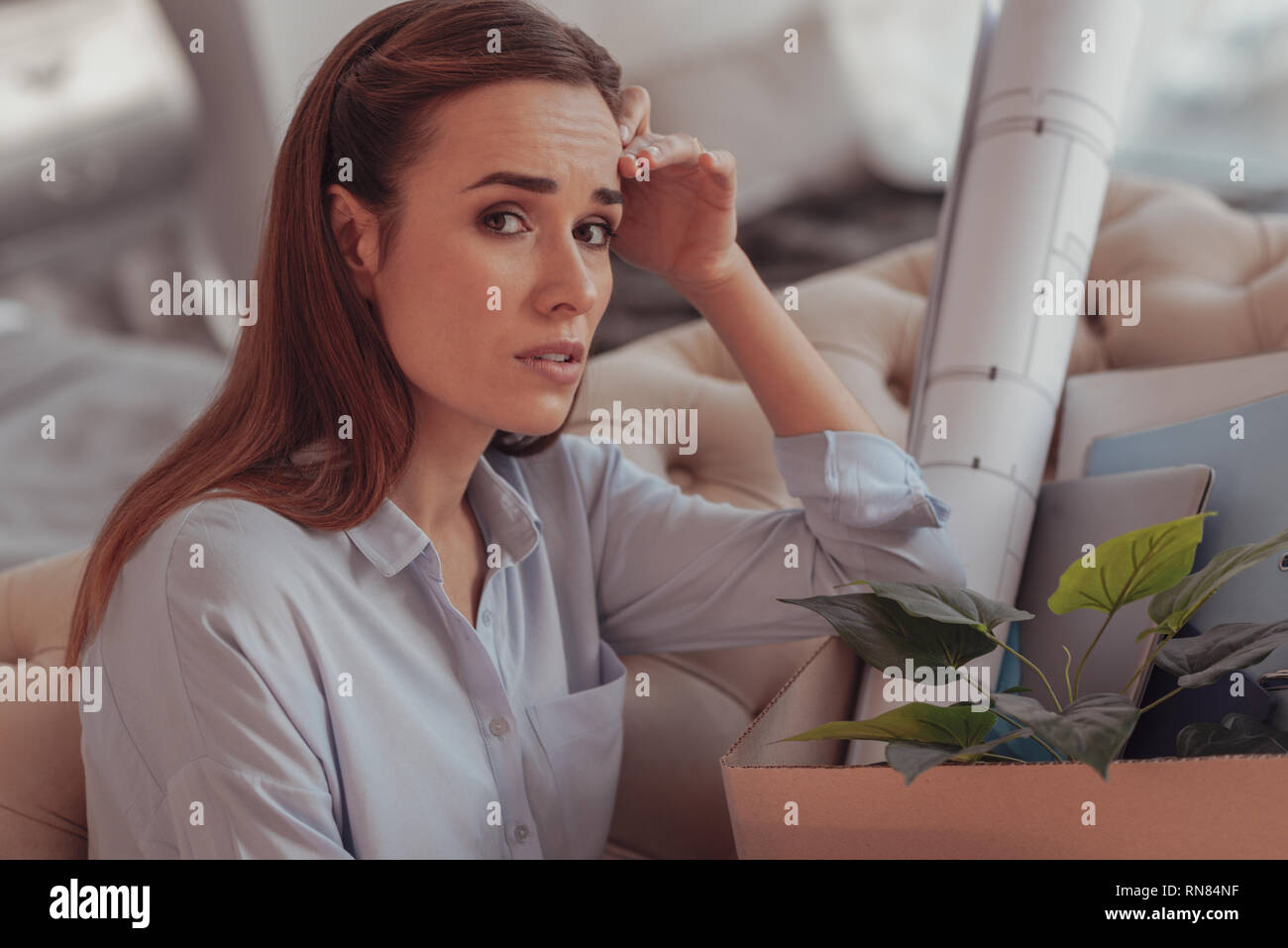 Propping on elbow hi-res stock photography and images - Alamy