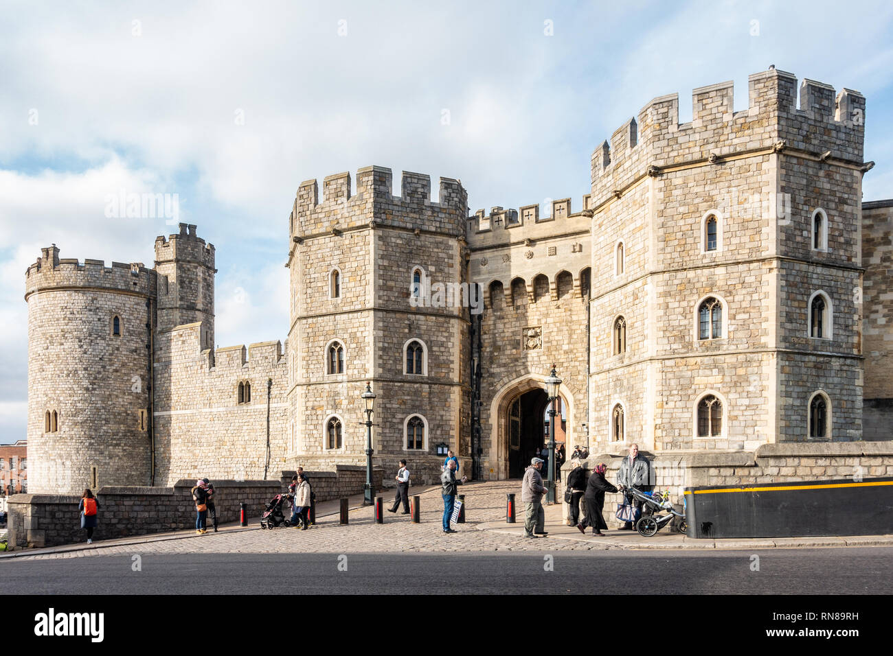 King henry viii gate hi-res stock photography and images - Alamy
