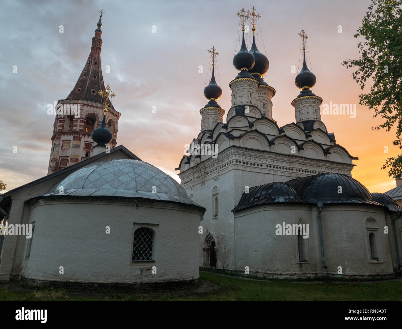 Traditional small town churches hi-res stock photography and images - Alamy